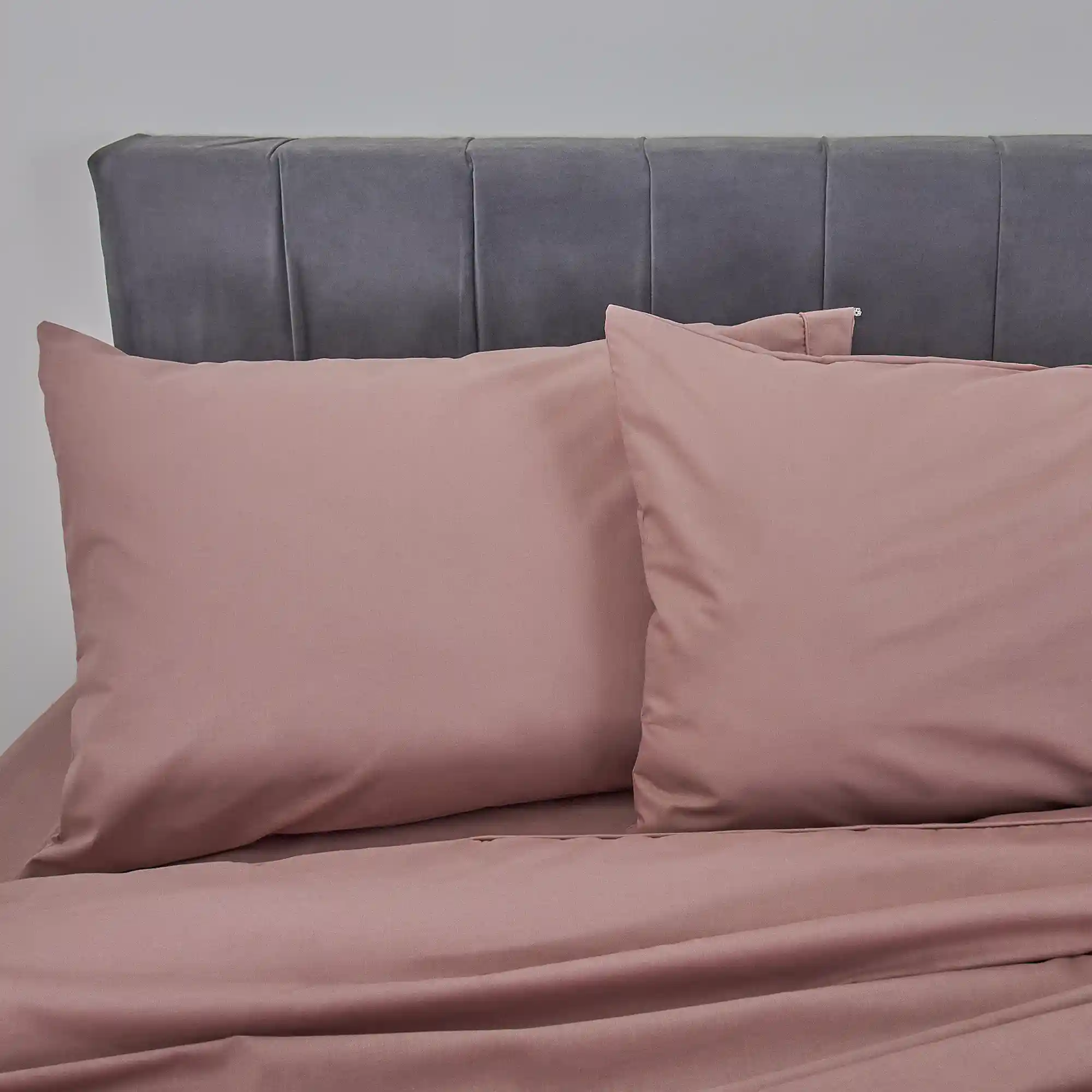 Juego de sábanas tela 144 hilos con embone arce rosado